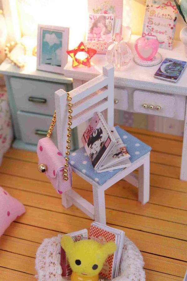 DIY Adabelles Room Maket M013